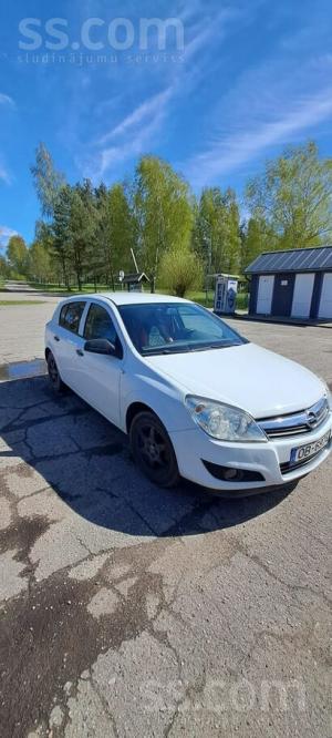Balts Opel Astra 2008 Limbaži, ar dzinēja tilpumu 1.20 L un nobraukumu 281 tūkst. km par 4200 €, foto 1 vietnē AUTOMOTO.COM.LV