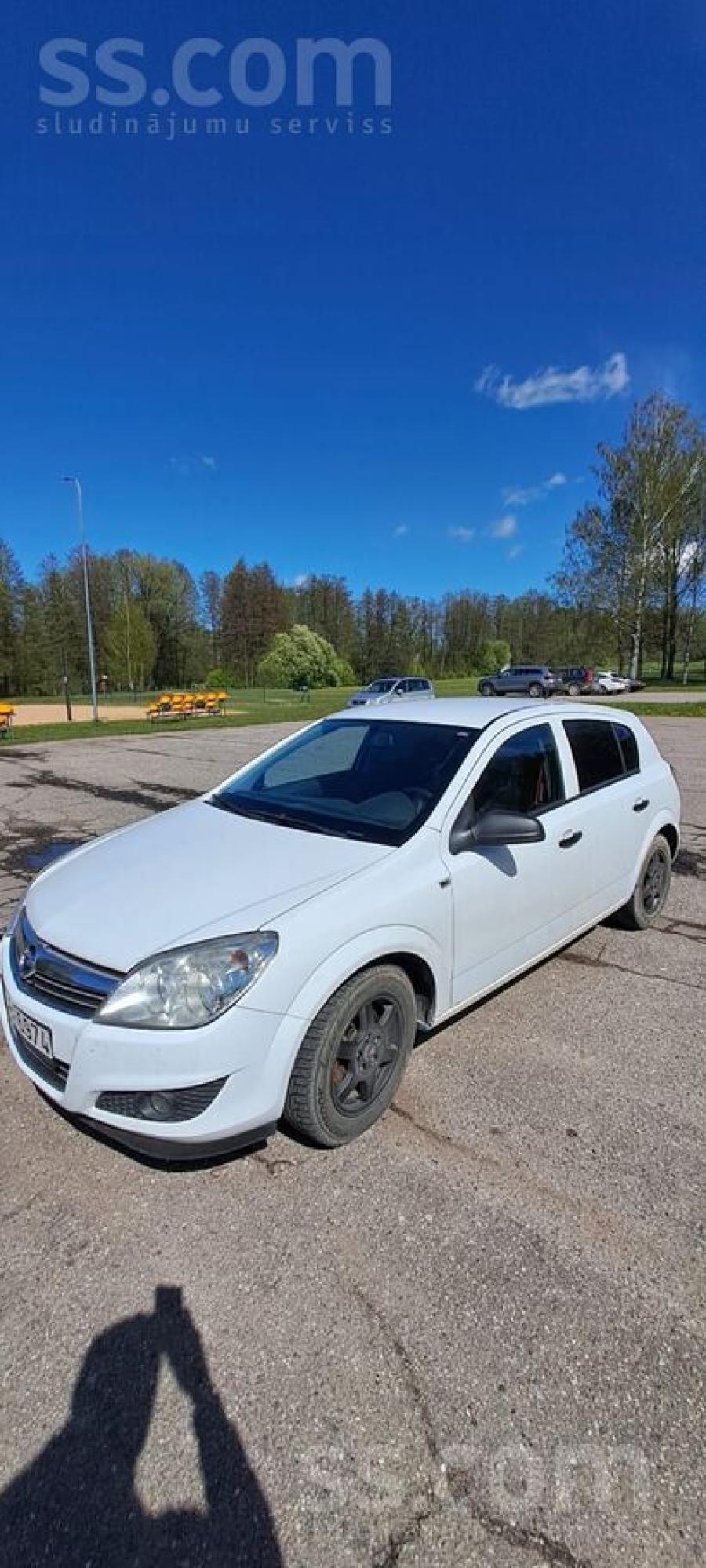 Balts Opel Astra 2008 Limbaži, ar dzinēja tilpumu 1.20 L un nobraukumu 281 tūkst. km par 4200 €, foto 2 vietnē AUTOMOTO.COM.LV