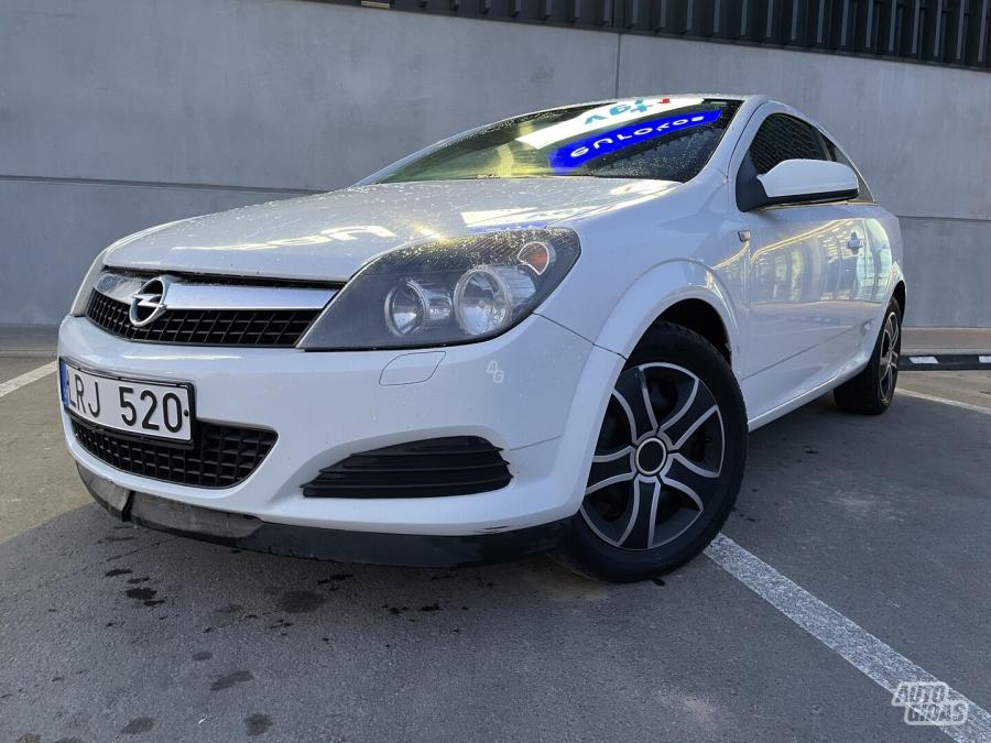 White Opel Astra 2009 in Alytus, with an engine capacity of 1.70 L and mileage of 293 thousand km for 1000 €, photo 5 on AUTOMOTO.COM.LV