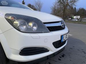 White Opel Astra 2009 in Alytus, with an engine capacity of 1.70 L and mileage of 293 thousand km for 1000 €, photo 8 on AUTOMOTO.COM.LV