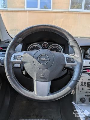 Balts Opel Astra 2009 Šauļi, ar dzinēja tilpumu 1.70 L un nobraukumu 292 tūkst. km par 700 €, foto 8 vietnē AUTOMOTO.COM.LV