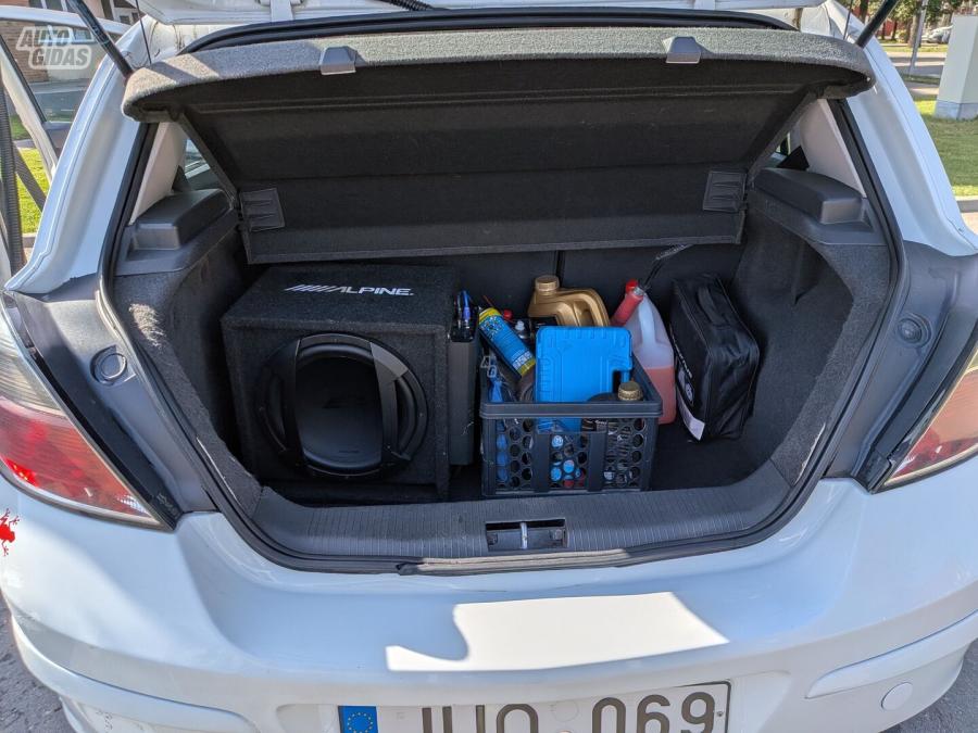 Balts Opel Astra 2009 Šauļi, ar dzinēja tilpumu 1.70 L un nobraukumu 292 tūkst. km par 700 €, foto 9 vietnē AUTOMOTO.COM.LV
