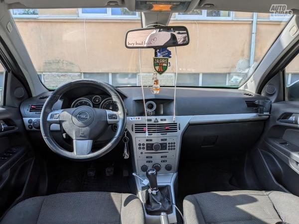 Balts Opel Astra 2009 Šauļi, ar dzinēja tilpumu 1.70 L un nobraukumu 292 tūkst. km par 700 €, foto 10 vietnē AUTOMOTO.COM.LV