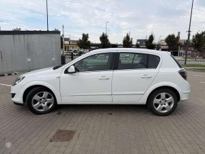 Balts Opel Astra 2009 Kauņa, ar dzinēja tilpumu 1.69 L un nobraukumu 206 tūkst. km par 2200 €, foto 9 vietnē AUTOMOTO.COM.LV