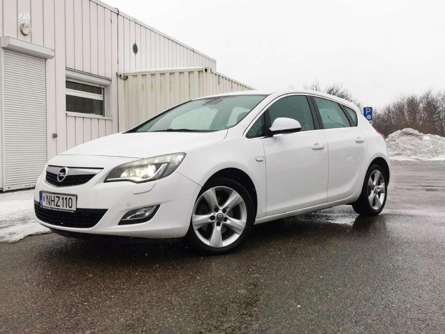 Balts Opel Astra 2010 Viļņa, ar dzinēja tilpumu 1.60 L un nobraukumu 169 tūkst. km par 3950 €, foto 1 vietnē AUTOMOTO.COM.LV