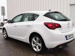 Balts Opel Astra 2010 Viļņa, ar dzinēja tilpumu 1.60 L un nobraukumu 169 tūkst. km par 3950 €, foto 4 vietnē AUTOMOTO.COM.LV