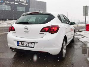 Balts Opel Astra 2010 Viļņa, ar dzinēja tilpumu 1.60 L un nobraukumu 169 tūkst. km par 3950 €, foto 5 vietnē AUTOMOTO.COM.LV