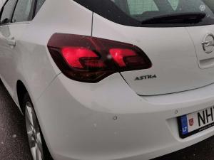 Balts Opel Astra 2010 Viļņa, ar dzinēja tilpumu 1.60 L un nobraukumu 169 tūkst. km par 3950 €, foto 15 vietnē AUTOMOTO.COM.LV