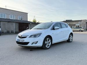 Balts Opel Astra 2010 Viļņa, ar dzinēja tilpumu 1.60 L un nobraukumu 290 tūkst. km par 1150 €, foto 3 vietnē AUTOMOTO.COM.LV