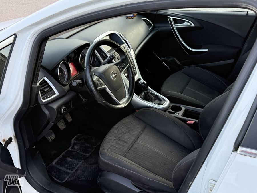 Balts Opel Astra 2010 Viļņa, ar dzinēja tilpumu 1.60 L un nobraukumu 290 tūkst. km par 1150 €, foto 6 vietnē AUTOMOTO.COM.LV