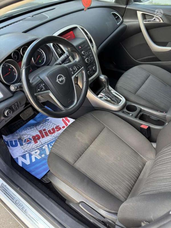Balts Opel Astra 2010 Utena, ar dzinēja tilpumu 1.60 L un nobraukumu 184 tūkst. km par 4000 €, foto 9 vietnē AUTOMOTO.COM.LV