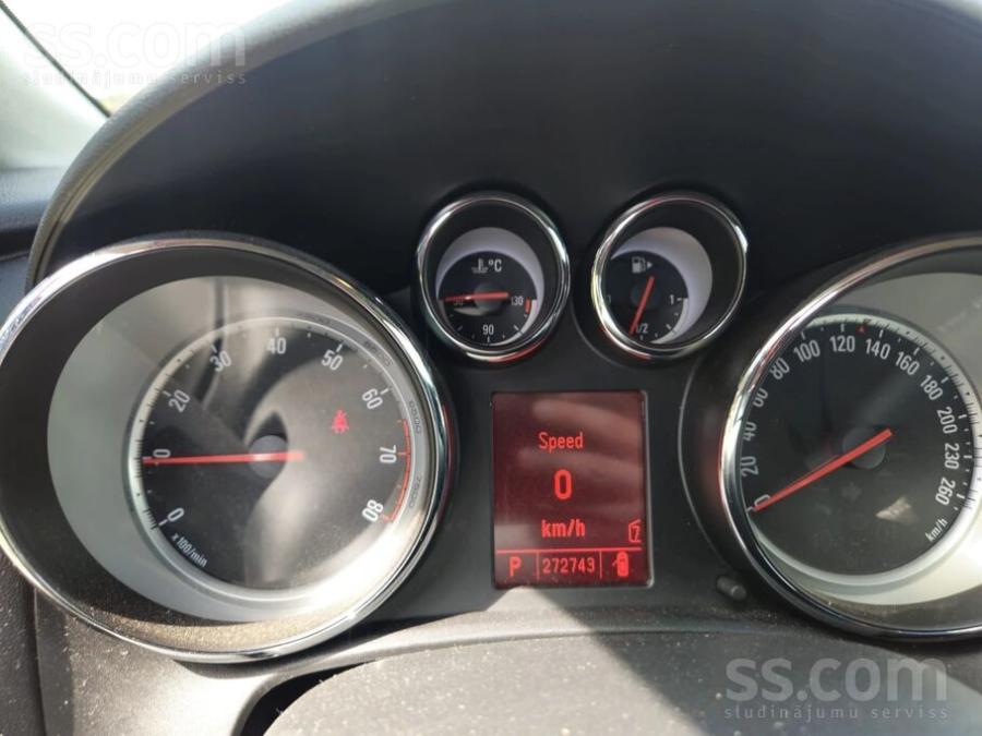 Balts Opel Astra 2010 Cēsis, ar dzinēja tilpumu 1.60 L un nobraukumu 273 tūkst. km par 1700 €, foto 10 vietnē AUTOMOTO.COM.LV