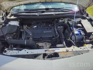 Balts Opel Astra 2010 Cēsis, ar dzinēja tilpumu 1.60 L un nobraukumu 273 tūkst. km par 1700 €, foto 14 vietnē AUTOMOTO.COM.LV