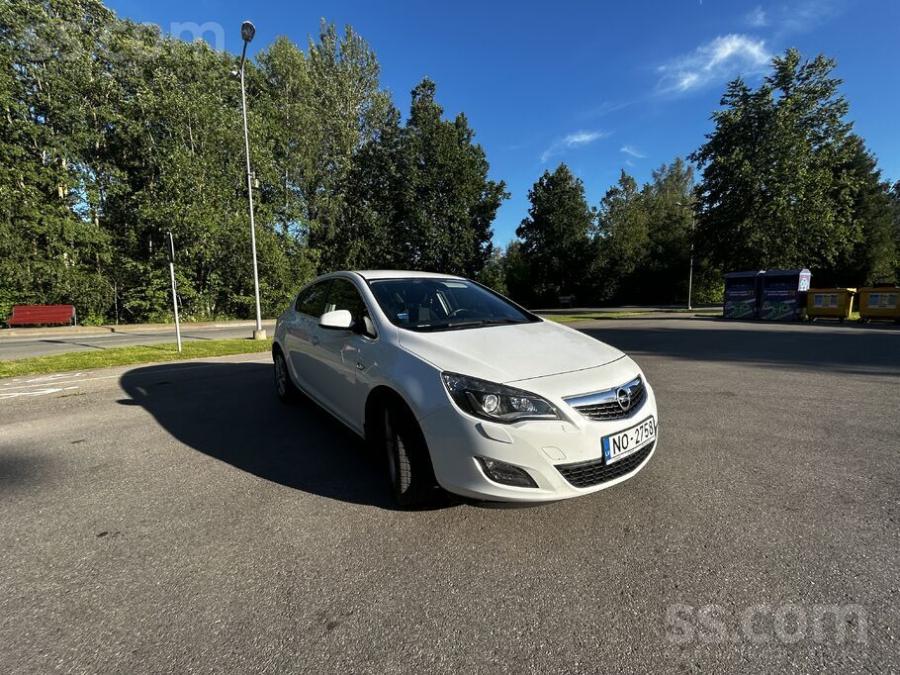 Balts Opel Astra 2011 Ogre, ar dzinēja tilpumu 2.00 L un nobraukumu 217 tūkst. km par 4400 €, foto 7 vietnē AUTOMOTO.COM.LV