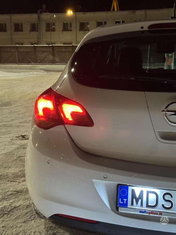 Balts Opel Astra 2011 Klaipėda, ar dzinēja tilpumu 1.69 L un nobraukumu 225 tūkst. km par 4500 €, foto 10 vietnē AUTOMOTO.COM.LV