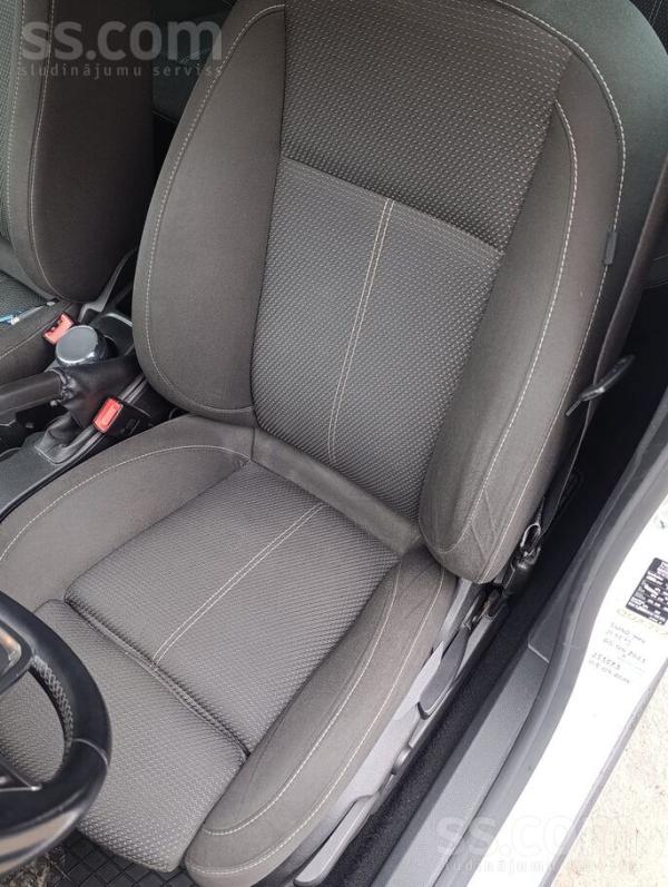 Balts Opel Astra 2011 Rīga, ar dzinēja tilpumu 2.00 L un nobraukumu 265 tūkst. km par 3700 €, foto 9 vietnē AUTOMOTO.COM.LV