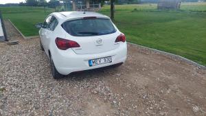 Balts Opel Astra 2011 Šilalė, ar dzinēja tilpumu 1.69 L un nobraukumu 450 tūkst. km par 2100 €, foto 5 vietnē AUTOMOTO.COM.LV