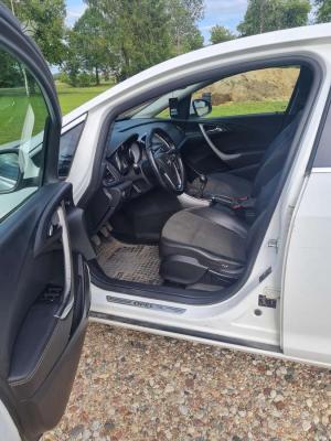 Balts Opel Astra 2011 Šilalė, ar dzinēja tilpumu 1.69 L un nobraukumu 450 tūkst. km par 2100 €, foto 8 vietnē AUTOMOTO.COM.LV