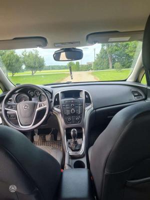 Balts Opel Astra 2011 Šilalė, ar dzinēja tilpumu 1.69 L un nobraukumu 450 tūkst. km par 2100 €, foto 14 vietnē AUTOMOTO.COM.LV