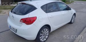 Balts Opel Astra 2012 Jēkabpils, ar dzinēja tilpumu 1.70 L un nobraukumu 209 tūkst. km par 3950 €, foto 3 vietnē AUTOMOTO.COM.LV