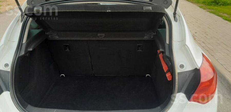 Balts Opel Astra 2012 Jēkabpils, ar dzinēja tilpumu 1.70 L un nobraukumu 209 tūkst. km par 3950 €, foto 7 vietnē AUTOMOTO.COM.LV