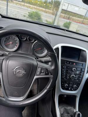 Balts Opel Astra 2012 Kauņa, ar dzinēja tilpumu 1.36 L un nobraukumu 339 tūkst. km par 2777 €, foto 5 vietnē AUTOMOTO.COM.LV