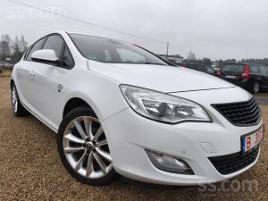 Balts Opel Astra 2013 Rīga, ar dzinēja tilpumu 1.40 L un nobraukumu 0 tūkst. km par 4990 €, foto 2 vietnē AUTOMOTO.COM.LV