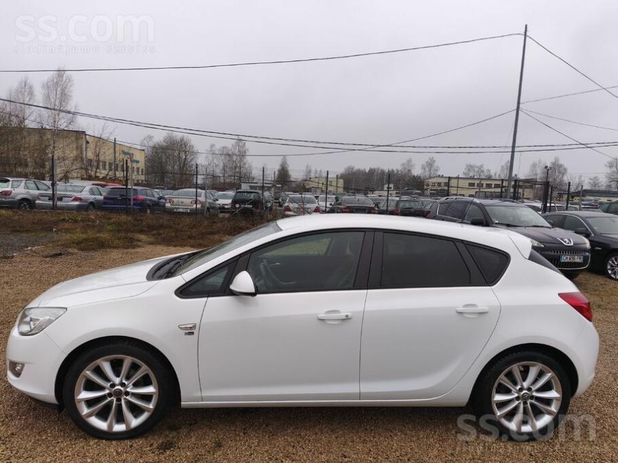 Balts Opel Astra 2013 Rīga, ar dzinēja tilpumu 1.40 L un nobraukumu 0 tūkst. km par 4990 €, foto 22 vietnē AUTOMOTO.COM.LV