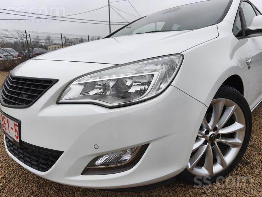 Balts Opel Astra 2013 Rīga, ar dzinēja tilpumu 1.40 L un nobraukumu 0 tūkst. km par 4990 €, foto 23 vietnē AUTOMOTO.COM.LV