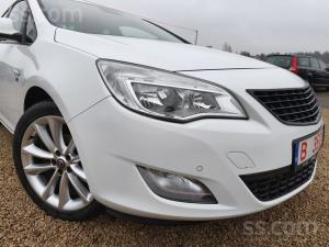 Balts Opel Astra 2013 Rīga, ar dzinēja tilpumu 1.40 L un nobraukumu 0 tūkst. km par 4990 €, foto 24 vietnē AUTOMOTO.COM.LV