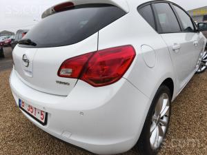 Balts Opel Astra 2013 Rīga, ar dzinēja tilpumu 1.40 L un nobraukumu 0 tūkst. km par 4990 €, foto 26 vietnē AUTOMOTO.COM.LV