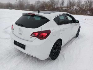 Balts Opel Astra 2013 Marijampole, ar dzinēja tilpumu 1.69 L un nobraukumu 163 tūkst. km par 3800 €, foto 5 vietnē AUTOMOTO.COM.LV