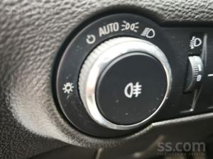 White Opel Astra 2013 in Riga, with an engine capacity of 1.40 L and mileage of 156 thousand km for 5900 €, photo 20 on AUTOMOTO.COM.LV