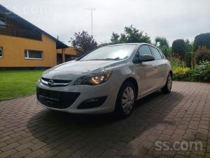 White Opel Astra 2014 in Cesis, with an engine capacity of 1.60 L and mileage of 230 thousand km for 5200 €, photo  on AUTOMOTO.COM.LV