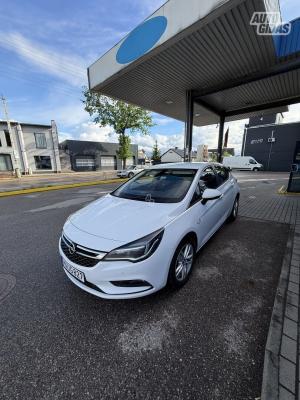 White Opel Astra 2016 in Kaunas, with an engine capacity of 1.60 L and mileage of 266 thousand km for 6700 €, photo  on AUTOMOTO.COM.LV