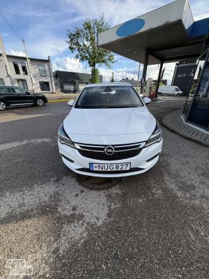 White Opel Astra 2016 in Kaunas, with an engine capacity of 1.60 L and mileage of 266 thousand km for 6700 €, photo 10 on AUTOMOTO.COM.LV