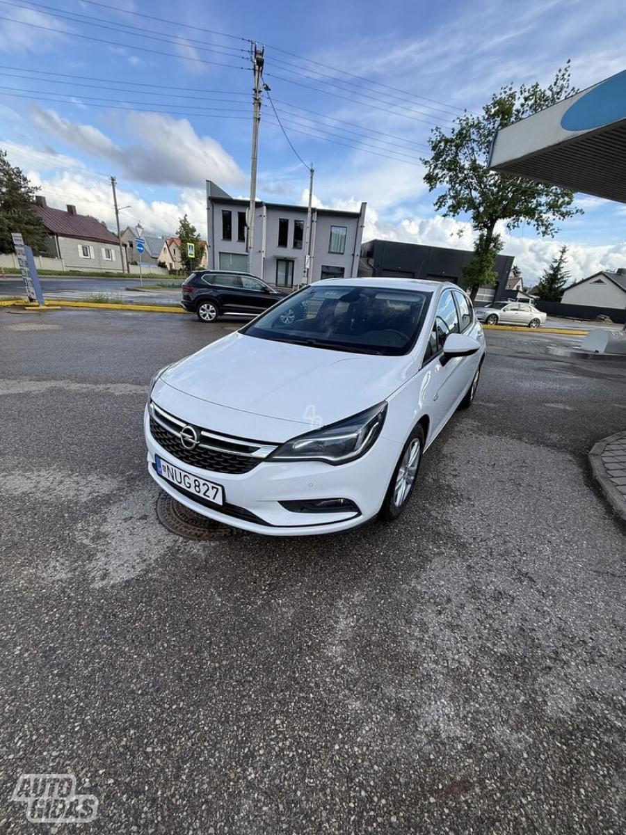 White Opel Astra 2016 in Kaunas, with an engine capacity of 1.60 L and mileage of 266 thousand km for 6700 €, photo 20 on AUTOMOTO.COM.LV