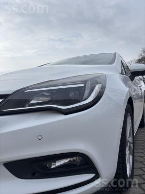 Balts Opel Astra 2016 Jelgava, ar dzinēja tilpumu 1.60 L un nobraukumu 264 tūkst. km par 6500 €, foto 3 vietnē AUTOMOTO.COM.LV