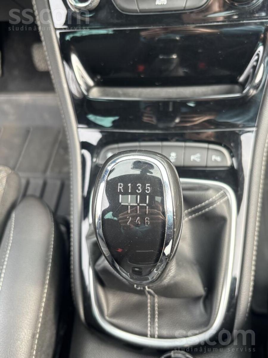 Balts Opel Astra 2016 Jelgava, ar dzinēja tilpumu 1.60 L un nobraukumu 264 tūkst. km par 6500 €, foto 20 vietnē AUTOMOTO.COM.LV