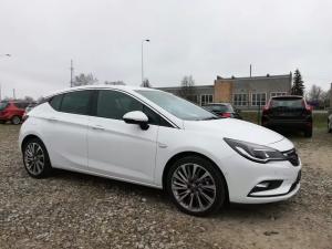 White Opel Astra 2016 in Saldus, with an engine capacity of 1.60 L and mileage of 151 thousand km for 8500 €, photo 4 on AUTOMOTO.COM.LV