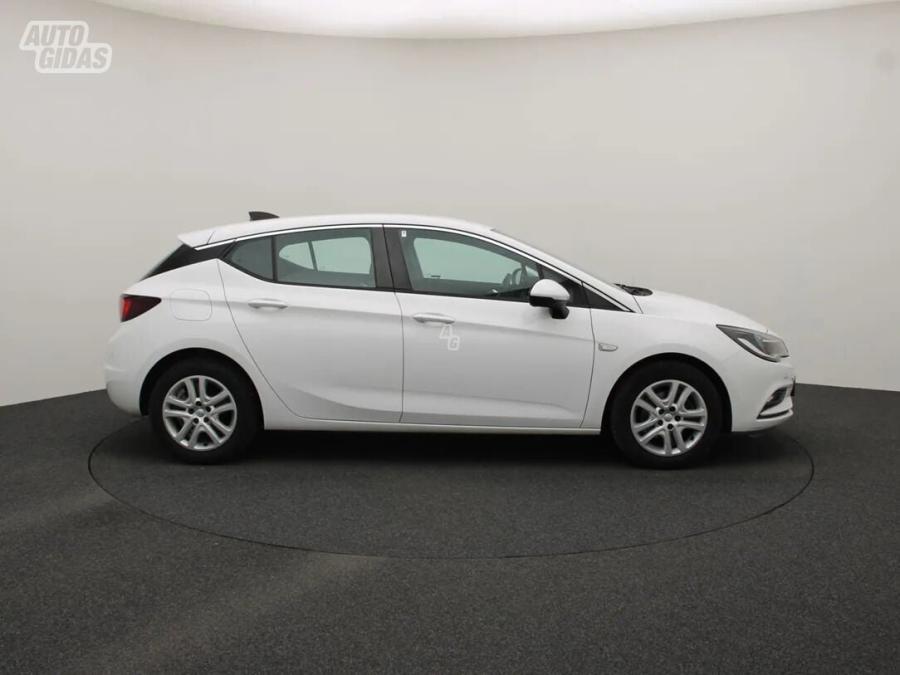 Balts Opel Astra 2016 Viļņa, ar dzinēja tilpumu 1.60 L un nobraukumu 215 tūkst. km par 5999 €, foto 10 vietnē AUTOMOTO.COM.LV