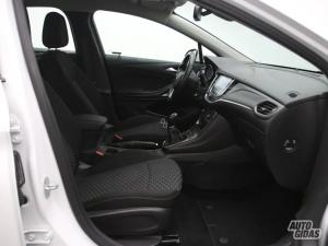 Balts Opel Astra 2016 Viļņa, ar dzinēja tilpumu 1.60 L un nobraukumu 215 tūkst. km par 5999 €, foto 15 vietnē AUTOMOTO.COM.LV