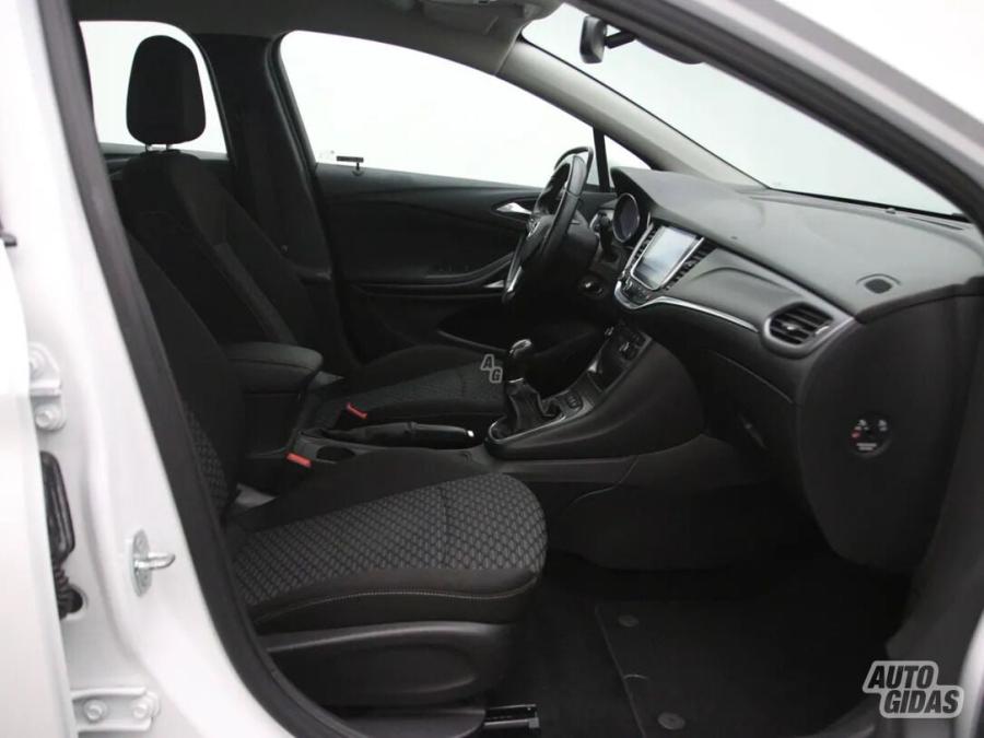 Balts Opel Astra 2016 Viļņa, ar dzinēja tilpumu 1.60 L un nobraukumu 215 tūkst. km par 5999 €, foto 15 vietnē AUTOMOTO.COM.LV