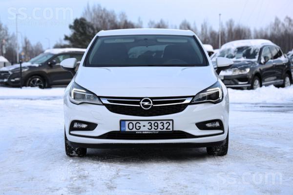 White Opel Astra 2017 in Jelgava, with an engine capacity of 1.60 L and mileage of 0 thousand km for 8450 €, photo 2 on AUTOMOTO.COM.LV