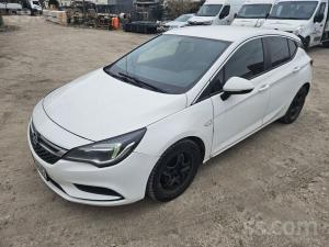 White Opel Astra 2017 in Riga, with an engine capacity of 1.60 L and mileage of 298 thousand km for 3000 €, photo  on AUTOMOTO.COM.LV