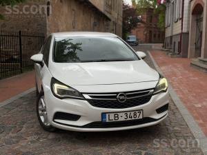 White Opel Astra 2017 in Cesis, with an engine capacity of 1.60 L and mileage of 299 thousand km for 3990 €, photo  on AUTOMOTO.COM.LV