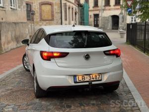 Balts Opel Astra 2017 Cēsis, ar dzinēja tilpumu 1.60 L un nobraukumu 299 tūkst. km par 3990 €, foto 4 vietnē AUTOMOTO.COM.LV
