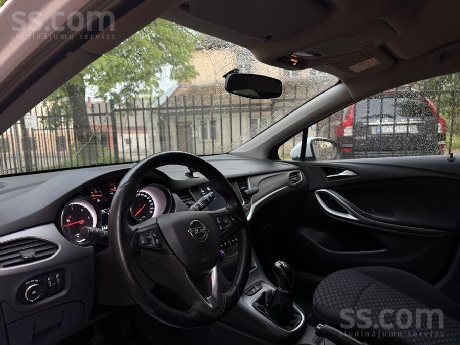 Balts Opel Astra 2017 Cēsis, ar dzinēja tilpumu 1.60 L un nobraukumu 299 tūkst. km par 3990 €, foto 23 vietnē AUTOMOTO.COM.LV