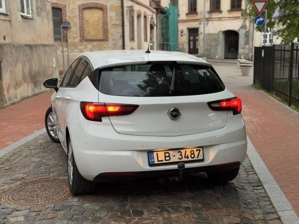 Balts Opel Astra 2017 Cēsis, ar dzinēja tilpumu 1.60 L un nobraukumu 299 tūkst. km par 3990 €, foto 3 vietnē AUTOMOTO.COM.LV