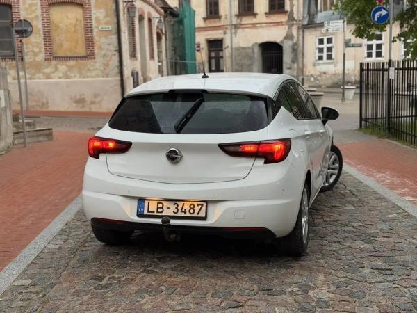 Balts Opel Astra 2017 Cēsis, ar dzinēja tilpumu 1.60 L un nobraukumu 299 tūkst. km par 3990 €, foto 7 vietnē AUTOMOTO.COM.LV